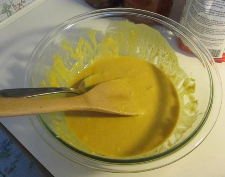 Swamp Gold: Edible Cattail Pollen | Summer 2013 | Knots and Bolts